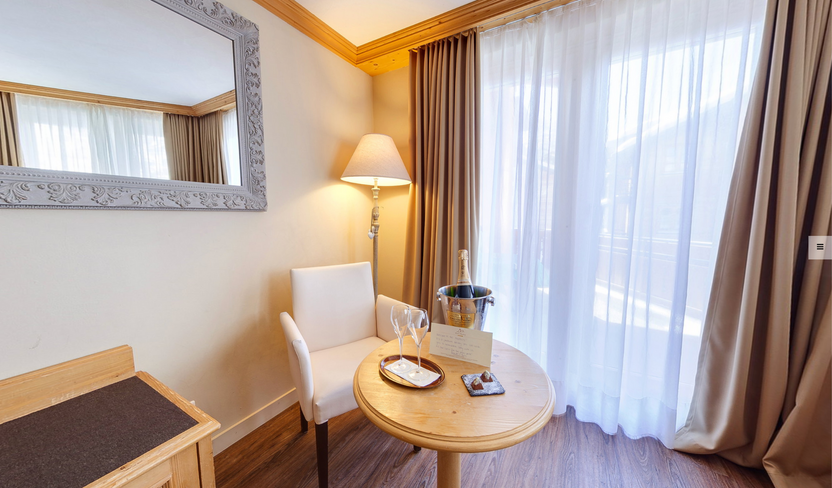 Deluxe Room – Hotel Albatros